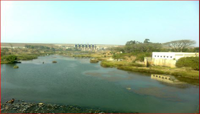 ಹೇಮಾವತಿ ನಾಲೆಗೆ ಕುಸಿದ ಭಾರೀ ಮಣ್ಣು : ಅಕ್ಕಪಕ್ಕದ ಗ್ರಾಮಗಳಲ್ಲಿ ಆತಂಕ | Soil ...