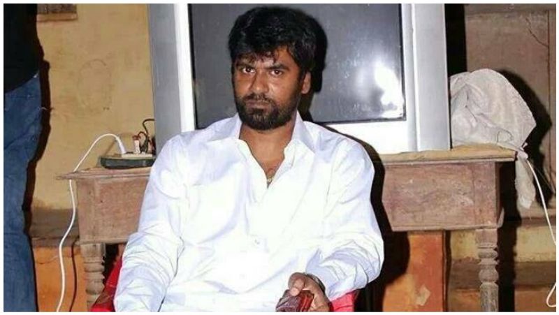 பனங்காட்டு படை கட்சியின் தலைவர் ராக்கெட் ராஜா அதிரடி கைது - panangattu ...