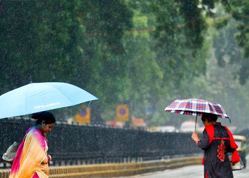 Delhi rains: Heavy rain lashes parts of national capital for 2nd consecutive day, IMD issues ...