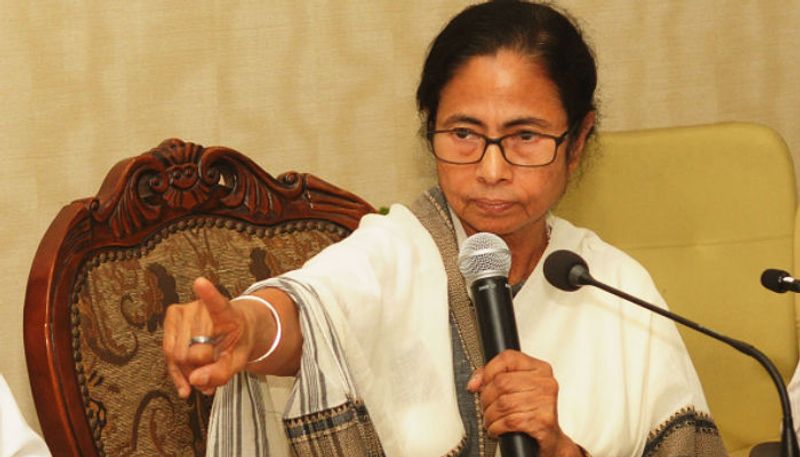 এবার করোনা নিয়ে কবিতা, মমতার নিশানায় মা-ছেলে | Mamata Banerjee wrote ...