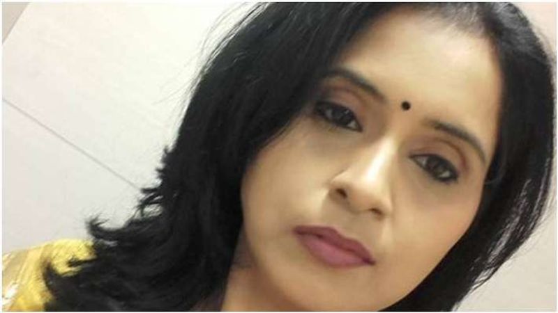அதிமுகவில் சேர்ந்த ஒரே நாளில் செய்தித் தொடர்பாளர் பதவி !! சசிரேகாவுக்கு ...