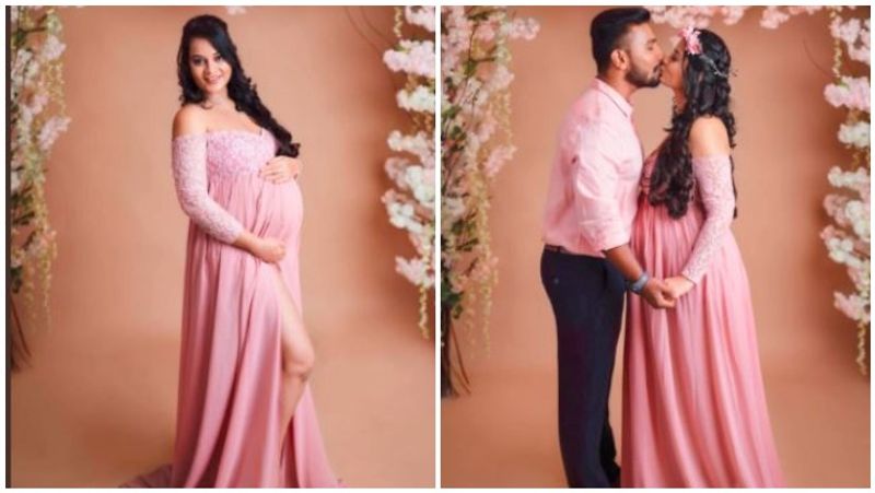 கர்ப்பமாக இருக்கும்போது கணவருடன் ஹாட் போட்டோ ஷூட் நடத்திய சுஜா வருணி ...