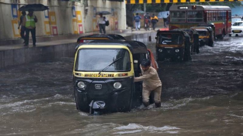 no relief from heavy rain in mumbai, red alert in the city - Asianet ...