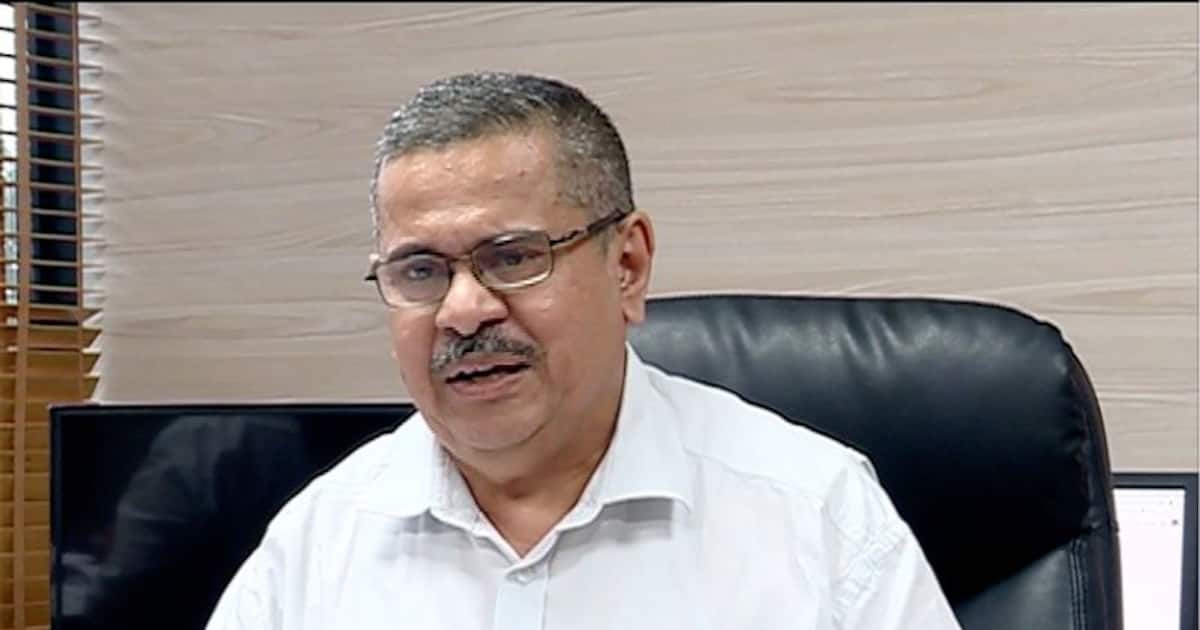 Kerala: CM Pinarayi Vijayan's principal secretary denied to vote after ... Kerala: CM Pinarayi Vijayan's principal secretary denied to vote after ...