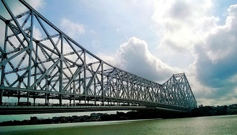 Kolkata's Howrah Bridge: Do you know these interesting facts about this ...