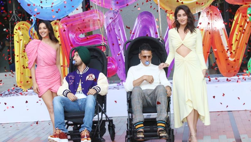 Akshay kumar be like Child in Good Newzz Trailer Launching Event And ...