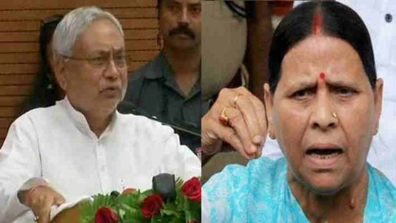 'Betrayer who makes promises': Poster slamming Nitish Kumar appears ...