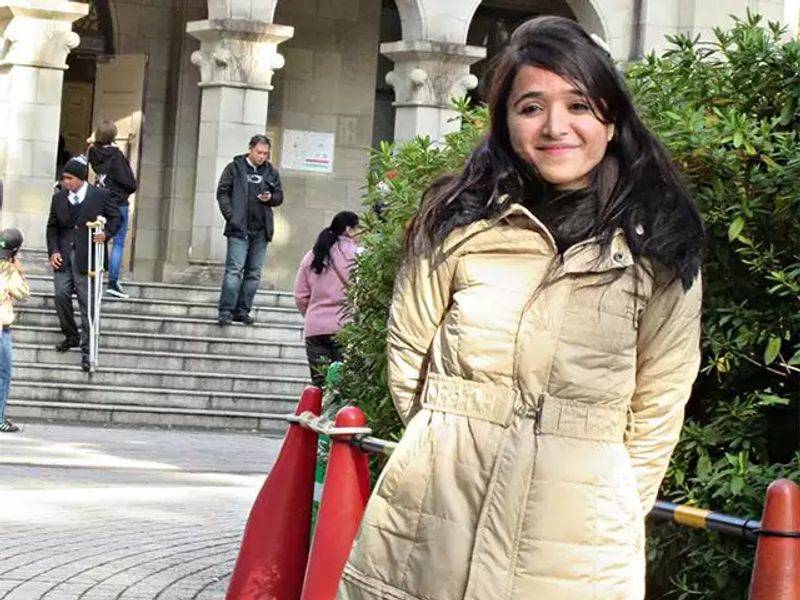 Ummul Kher’s Resilient Tale of Braving Through a Bone Disease & Slum ...