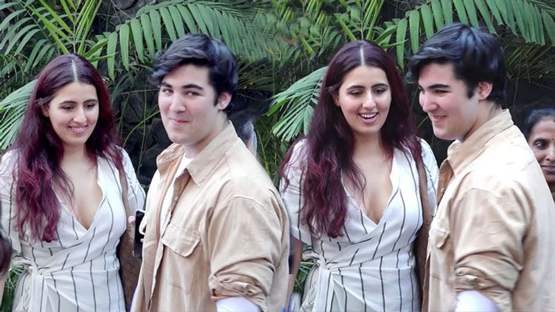 बिखरे बाल और चेहरे पर मुस्कान जब मिस्ट्री गर्ल के साथ यूं शर्माता नजर ...