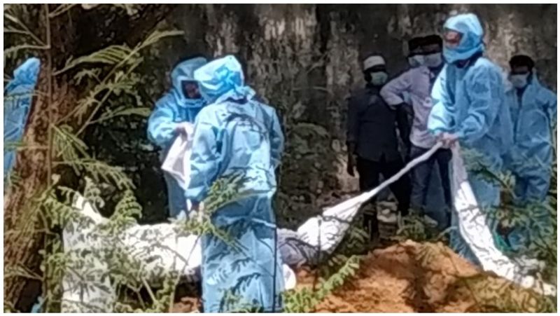 கொரோன நோயாளிகள் அடக்கம் செய்யப்படும் புகைப்படங்கள் ! | corona death ...