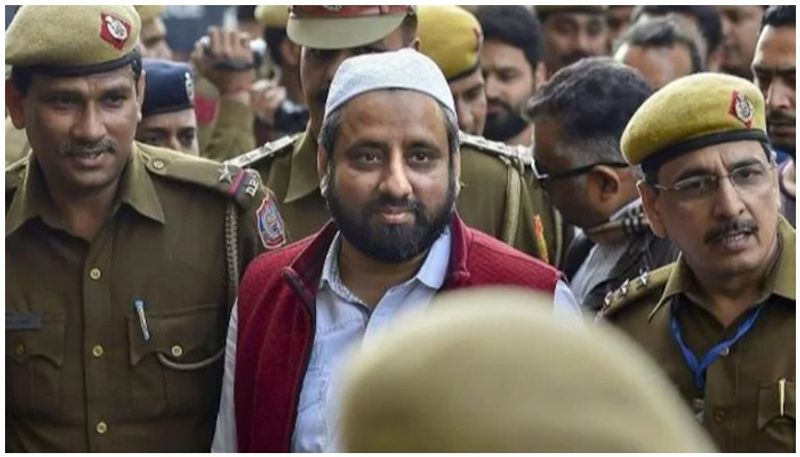 Waqf case: AAP MLA Amanatullah Khan gets Delhi HC notice on ED's plea | Asianet Newsable