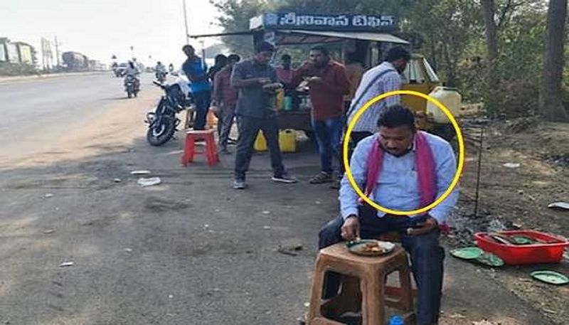 ఇతనెవరో తెలిస్తే షాక్ !! అందుకే సోషల్ మీడియాలో వైరల్.... | asifabad mla ...