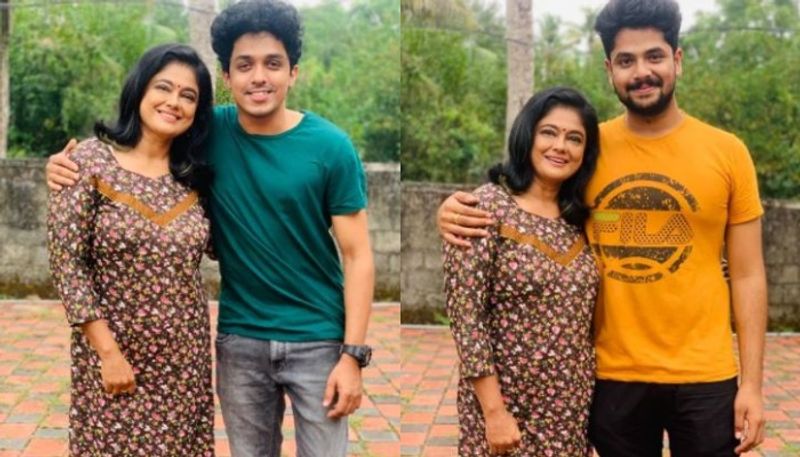 'മീനാക്ഷി എപ്പോള്‍ മടങ്ങിവരും'? മഞ്ജു പിള്ളയോട് 'തട്ടീം മുട്ടീം ...