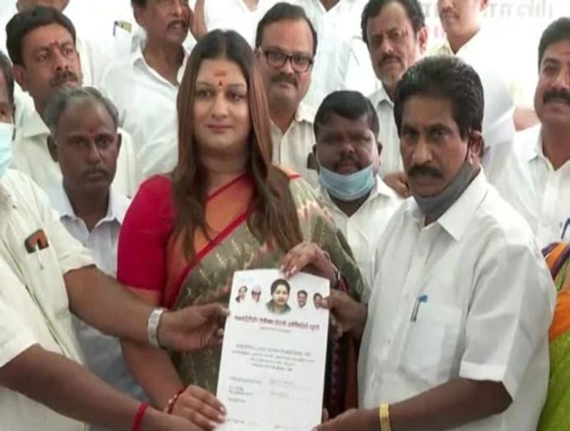 ஸ்டாலினை குறிவைத்த அப்சரா ரெட்டி.. அதிமுக சார்பில் கொளத்தூரில் களமிறங்க ...