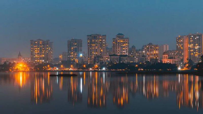 ಉದ್ಯೋಗಿಗಳಿಗೆ ಕಾರು ಗಿಫ್ಟ್ ಮಾಡಿದ್ದ ಉದ್ಯಮಿಯಿಂದ ಮುಂಬೈನಲ್ಲಿ 185 ಕೋಟಿಯ ಮನೆ ...