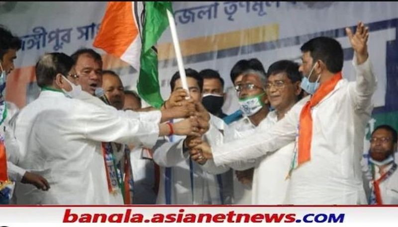 Mainul Haque: অভিষেকের 'হাত' ধরেই তৃণমূলে যোগ দিলেন মইনুল হক | Congress ...