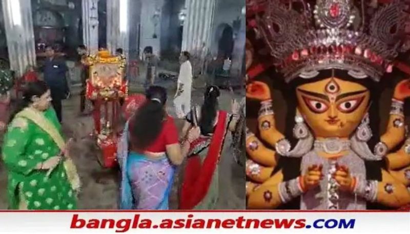 Gujarati community dance Dandiya in Burdwan Rajbari Durga Puja.পুজোয় ...