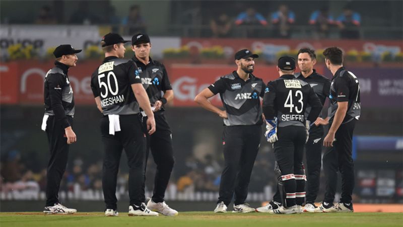 New Zealand vs Pakistan: পাকিস্তানের দুর্দশা অব্যাহত, টি-২০-এর পর ওডিআই ...