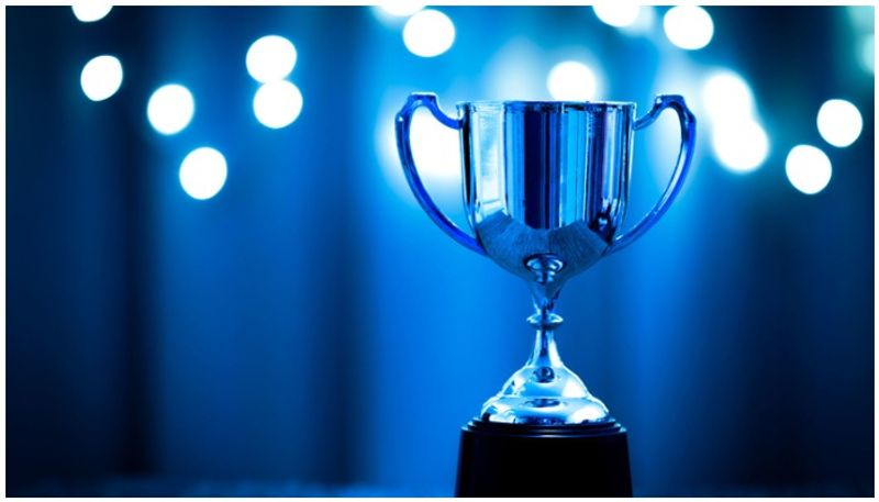 Cash Award : ബിരുദ, ബിരുദാനന്തര കോഴ്സ് ക്യാഷ് അവാർഡ്: അപേക്ഷ ക്ഷണിച്ചു ...