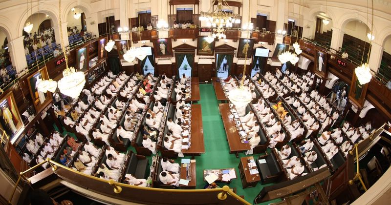 ராமர் என்பது கற்பனை பாத்திரமா..? அதிமுக-காங்கிரஸ் சட்டப்பேரவையில் கடும் ...