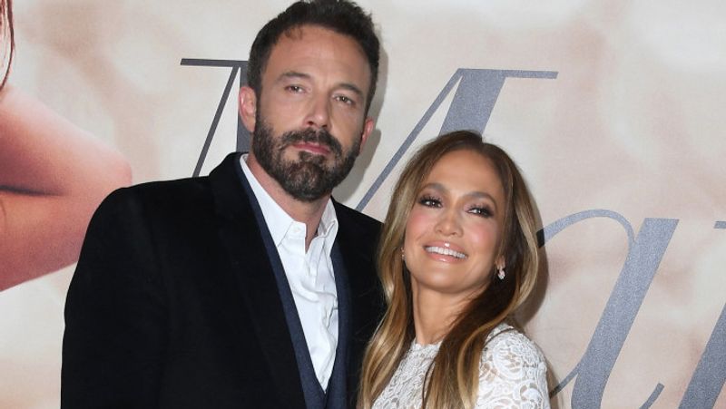 52 साल की जेनिफर लोपेज ने फिर की सगाई, 20 साल पहले भी हुई थी इंगेजमेंट ...