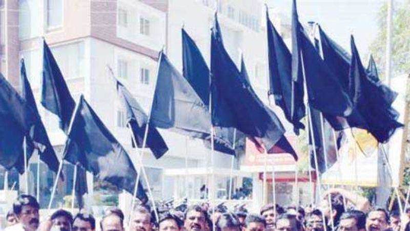 ஆளுநருக்கு எதிராக கருப்புக் கொடி.. அதளகம் செய்த விசிக, கம்யூனிஸ்ட் ...