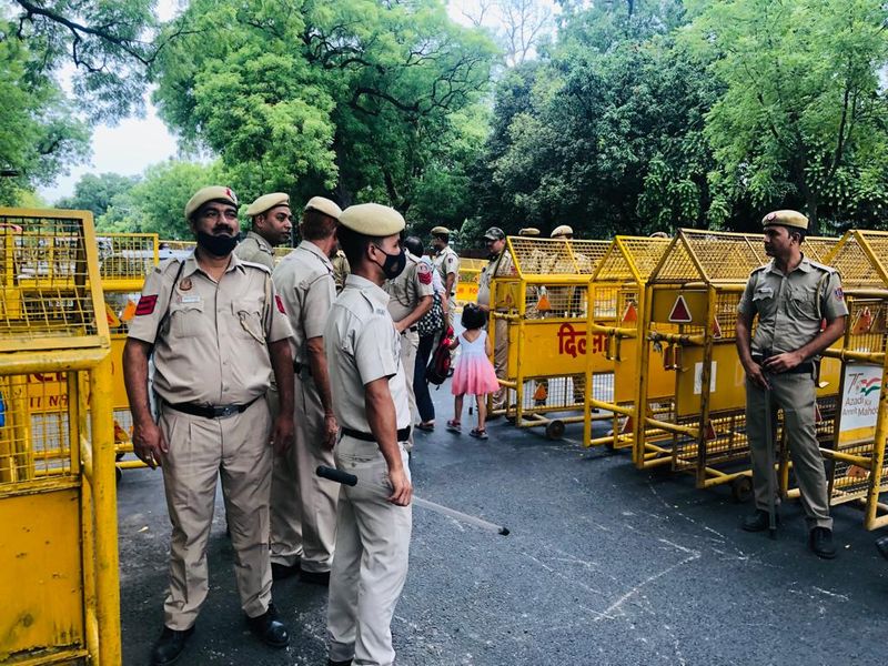 Payback for UK Mission attack? Delhi Police remove extra barricades ...