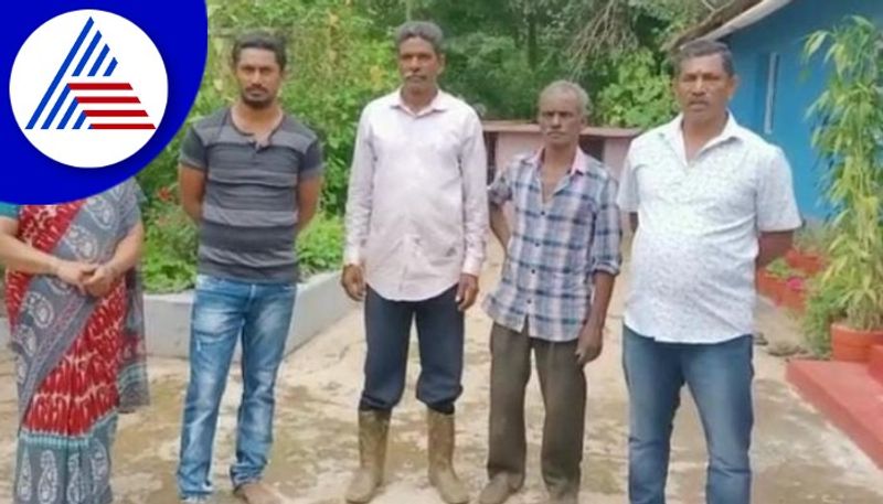 Kodagu Soldier Family Boycott ; ಯೋಧನ ಕುಟುಂಬಕ್ಕೆ ಗ್ರಾಮಸ್ಥರ ಬಹಿಷ್ಕಾರ!
