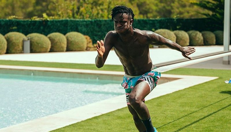Real Madrid's Vinicius Jr. follows 'idol' Ronaldo's fitness method ...