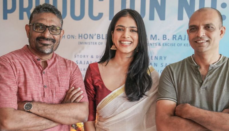 ബെന്യാമനും ഇന്ദുഗോപനും കൈകോര്‍ക്കുന്നു, നായികയായി മാളവിക മോഹന ...