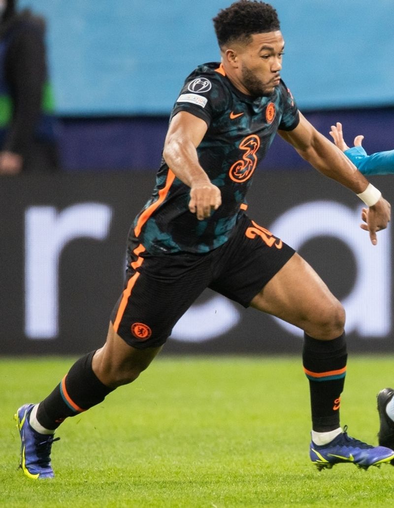 UCL 2022-23: Reece James can become a Chelsea legend, believes Graham ...