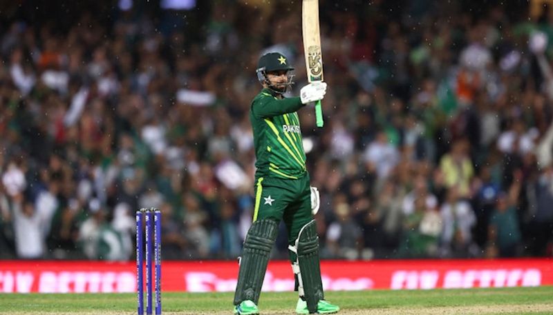 ICC T20 World Cup 2022: Shadab Khan's all-round show against SA keeps Pakistan's semifinal hopes ...