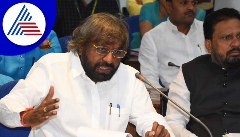 ಬನ್ನೇರುಘಟ್ಟ ಉದ್ಯಾನವನಕ್ಕೆ 10 ವಿದೇಶಿ ವನ್ಯಜೀವಿ ಶೀಘ್ರದಲ್ಲಿ ಸೇರ್ಪಡೆ: ಸಚಿವ ...