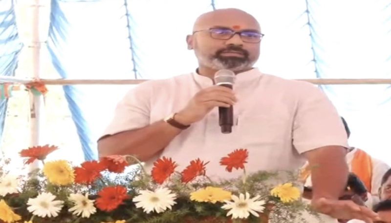 ఏ పార్టీలో చేరినా నాకు నష్టం లేదు.. నా తండ్రి ఎప్పటికీ కాంగ్రెస్‌వాదే ...