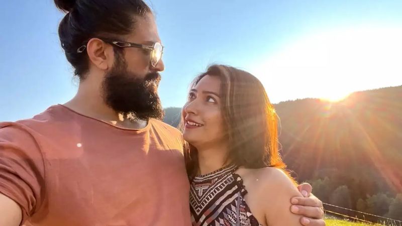 KGF star Yash, Radhika Pandit celebrate 6th wedding anniversary ...