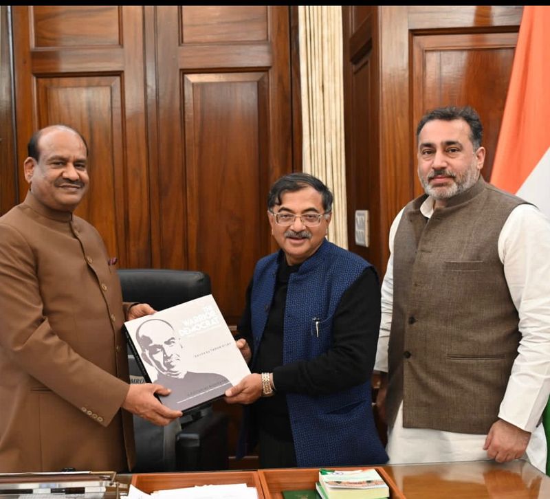 Tarun Vijay presents pictorial book on Dr Syama Prasad Mukherjee to Lok ...