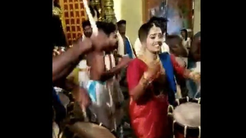 Watch : மணப்பெண்ணும், தந்தையும் வாசித்த செண்டை மேளம்! களைகட்டிய திருமண ...