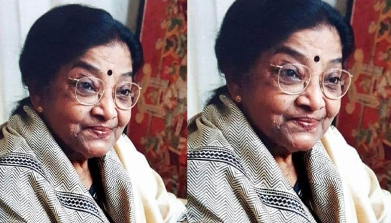 ఇండస్ట్రీలో మరో విషాదం.. లెజెండరీ సింగర్ కన్నుమూత.. ప్రముఖుల సంతాపాలు ...