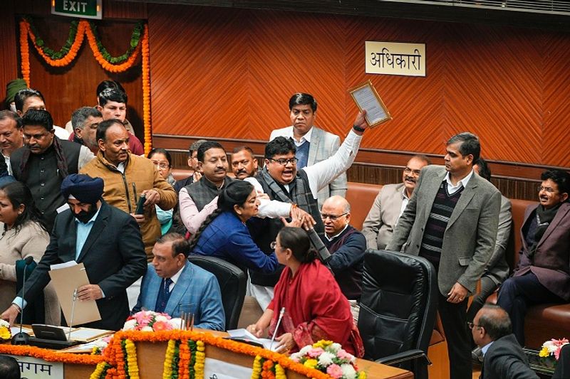 Municipal House to elect Delhi mayor today after two failed attempts ...