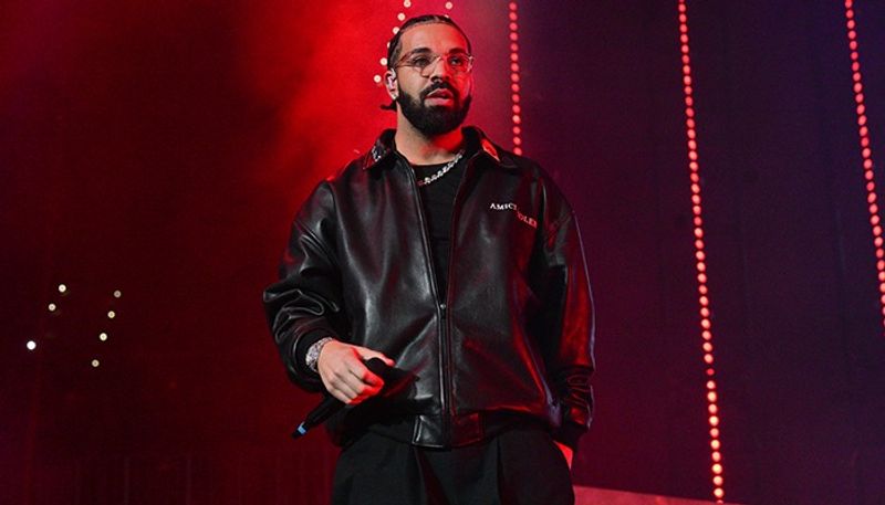 Did Drake bash his fan for throwing 'vape' on stage at concert? Know ...