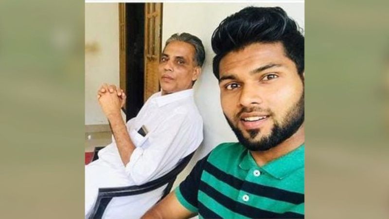 കേരളത്തെ സന്തോഷ് ട്രോഫി ഫൈനല്‍ റൗണ്ടിലെത്തിച്ചതിന്‍റെ സന്തോഷത്തിനിടെ ...