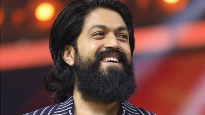 अब रावण बनेंगे 1255 करोड़ कमाने वाली 'KGF 2' के हीरो यश! जानिए फिल्म से ...