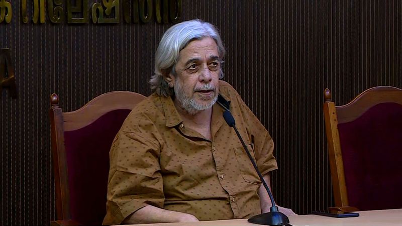 അടൂരിന് പകരക്കാരൻ സയ്യിദ് അഖ്തർ മിർസ; കെആർ നാരായണൻ ഫിലിം ഇ ...