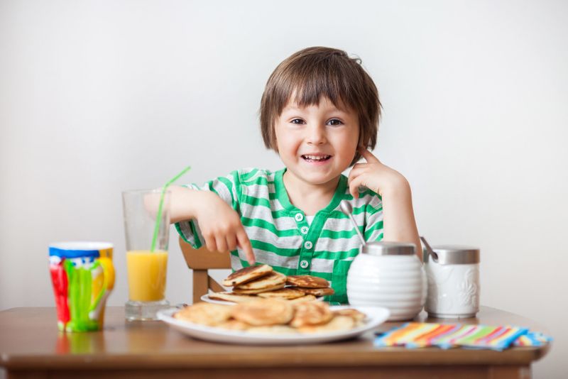 Foods to avoid for kids during winter to keep them healthy