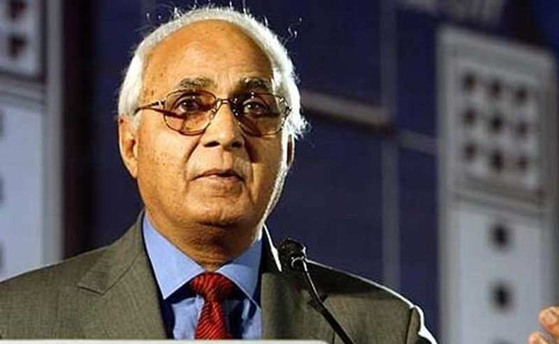 91 வயதில் காதலில் விழுந்த தொழிலதிபர்.. ரூ.66 ஆயிரம் கோடி சொத்து இருந்தா ...