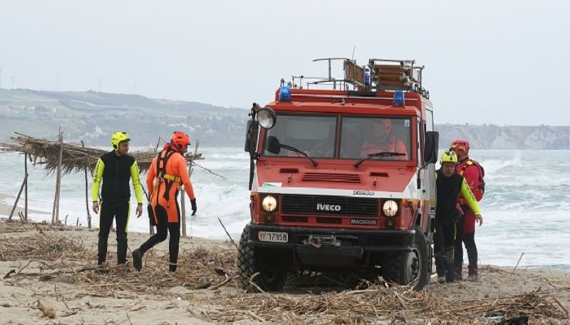 Italy migrant boat shipwreck: Rescuers recover three more bodies, death ...