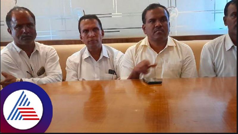 ಬಿಜೆಪಿ, ಜೆಡಿಎಸ್‌ ತಿರಸ್ಕರಿಸಲು ತರೀಕೆರೆ ಜನತೆ ನಿರ್ಧಾರ: ಲೋಕೇಶ್‌ ತಾಳಿಕಟ್ಟೆ ...