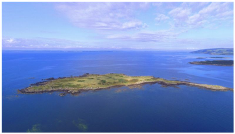 1.5 കോടി രൂപയുണ്ടോ? എങ്കില്‍ 25 ഏക്കറുള്ള ഈ സ്കോട്ടിഷ് ദ്വീപ് ...