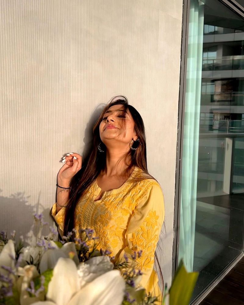 IPL 2023: RR's Yuzvendra Chahal's wife Dhanashree Verma revels in tradtional attire (SEXY PICTURES)