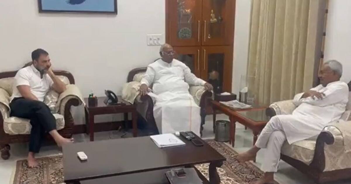 Bihar CM Nitish Kumar meets Rahul Gandhi, Mallikarjun Kharge; discusses ... Bihar CM Nitish Kumar meets Rahul Gandhi, Mallikarjun Kharge; discusses ...